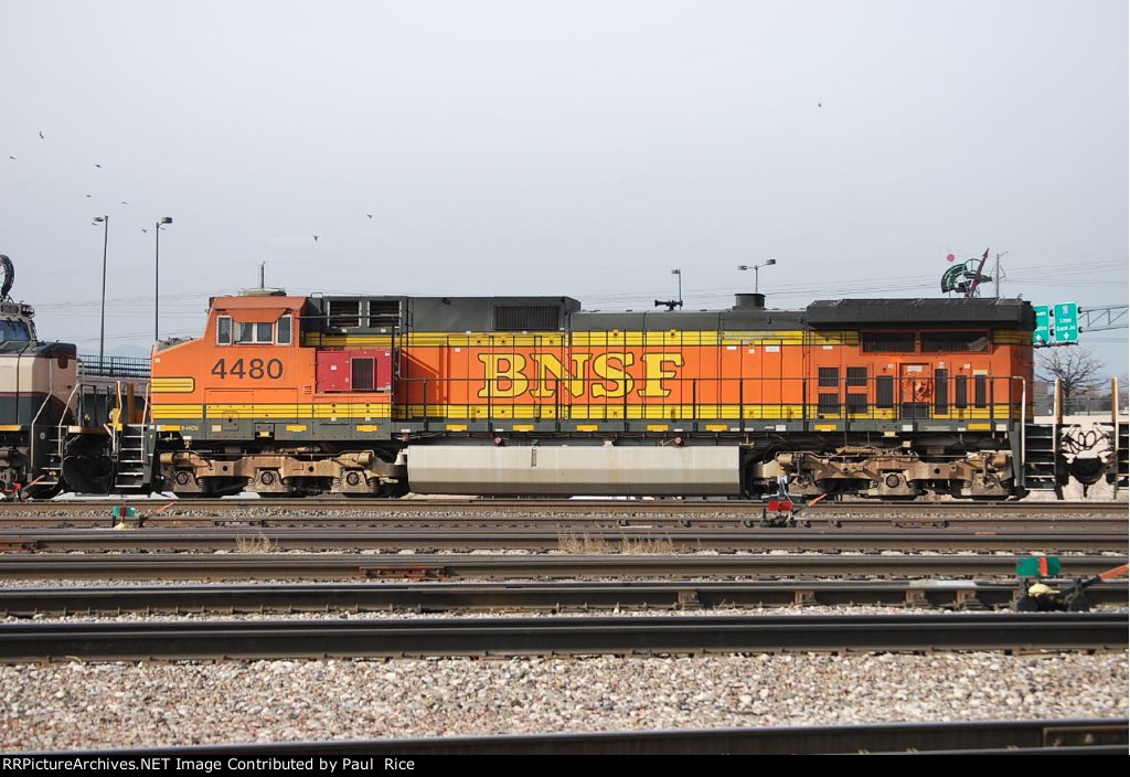 BNSF 4480